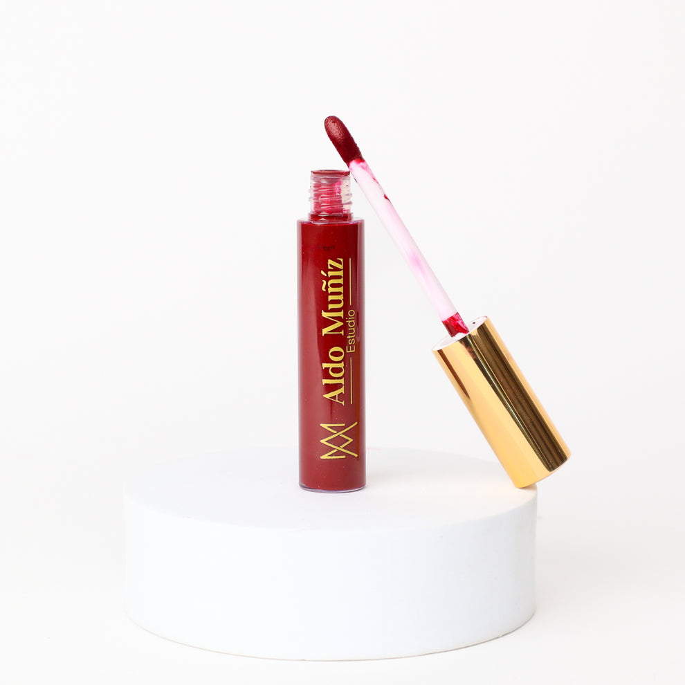 Labial Matte-Tono Wicked – Aldo Muñiz Estudio